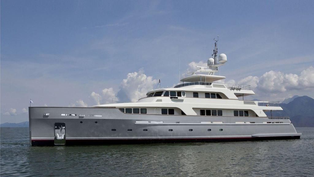 Libra Omega yacht (Codecasa, 42.5m, 2013)